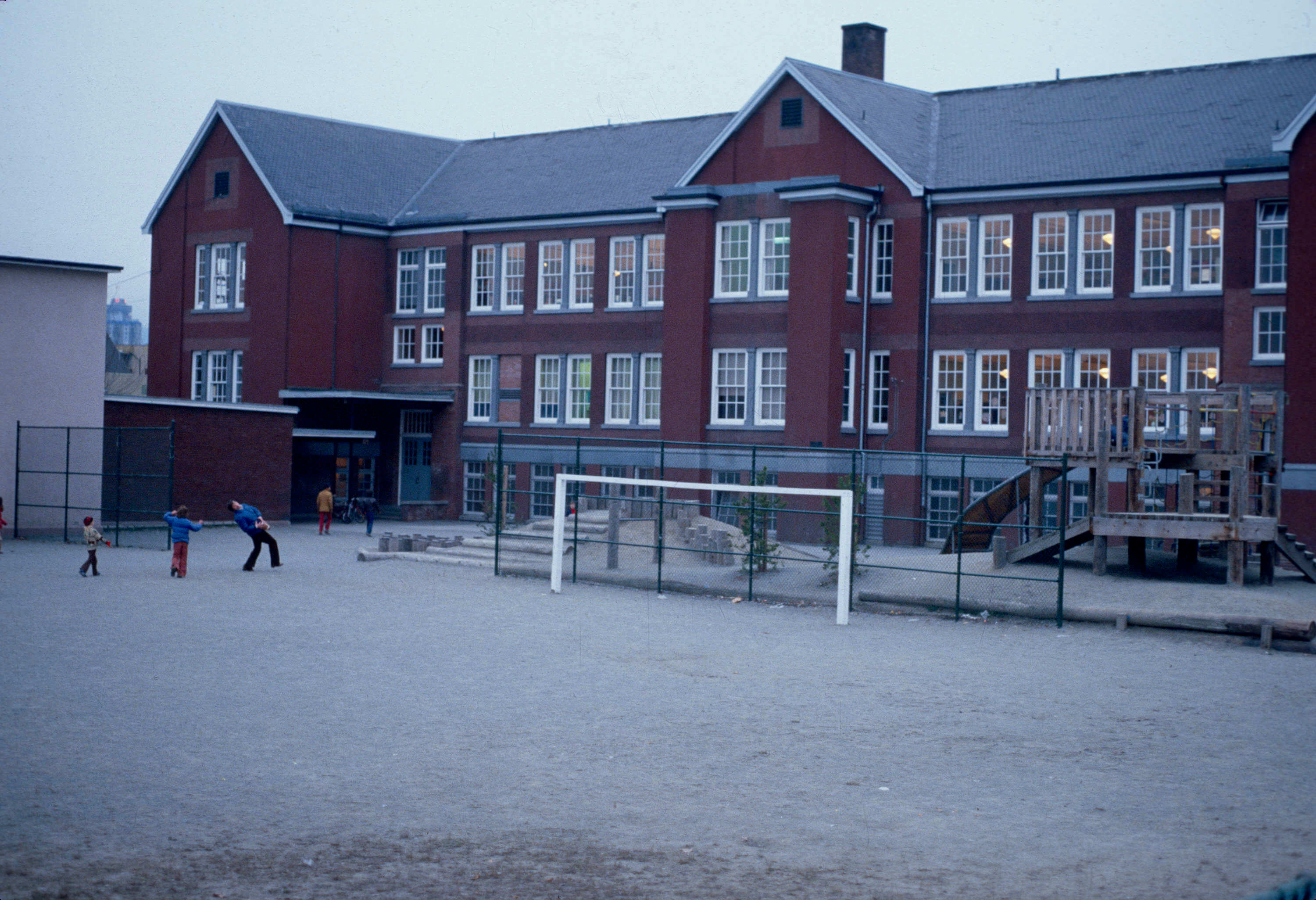 School Board Votes to Phase Out French Immersion Program at Kits School ...